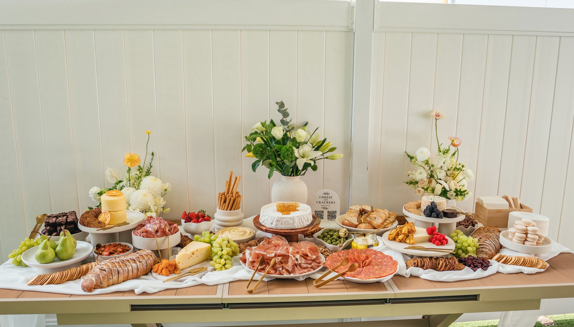 Bespoke Grazing Table and Cheese Platters – Cheese and Crackers GC