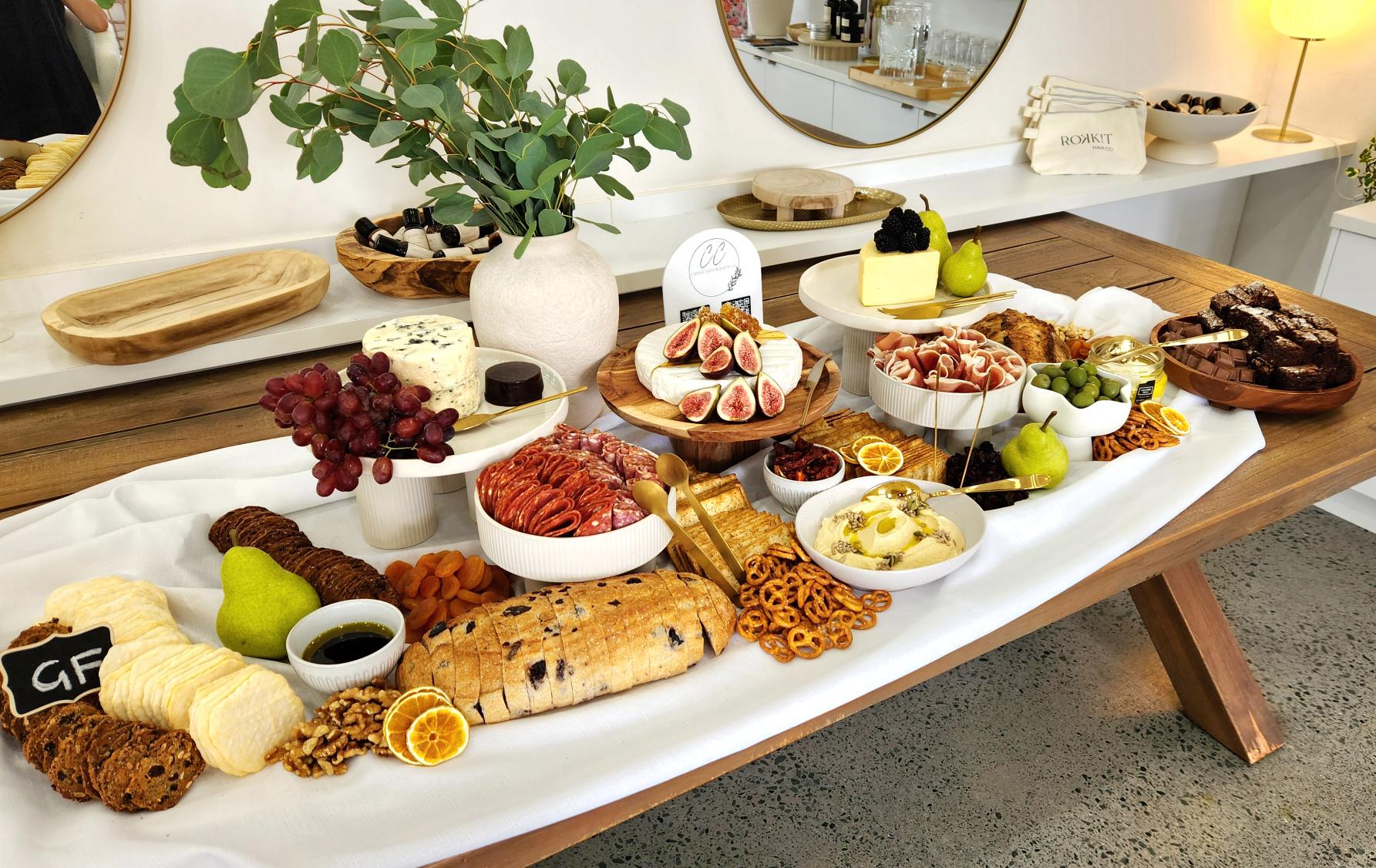 Grazing Tables – Cheese and Crackers GC